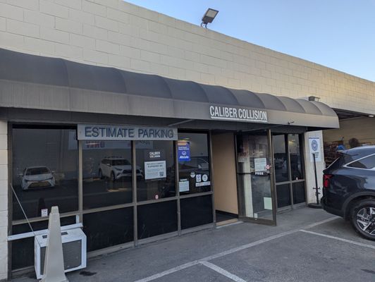 CALIBER COLLISION - Updated January 2026 - 90 Photos & 251 Reviews ...