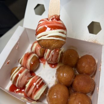 MR. PUFFS - Updated October 2025 - 177 Photos & 18 Reviews - 1425 ...