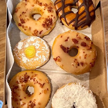 YOYO DONUTS - Updated January 2025 - 146 Photos & 68 Reviews - 1919 ...