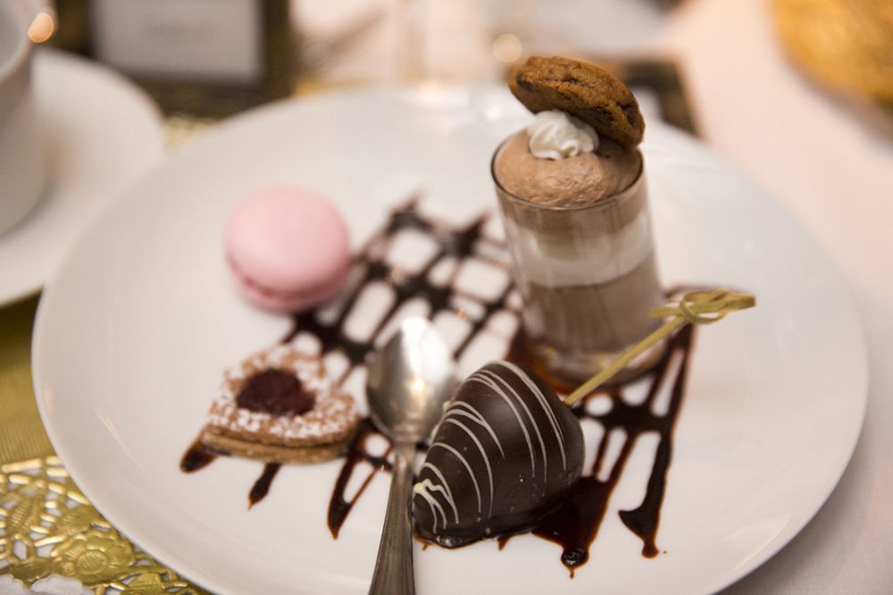 SIMPLY DIVINE - Updated September 2025 - 14 Photos - 334 Amsterdam Ave ...