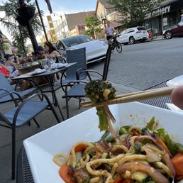 YELLOWTAIL SUSHI BAR AND ASIAN KITCHEN - Updated December 2025 - 344 ...