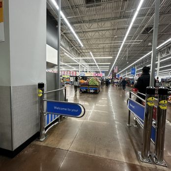 WALMART SUPERCENTER - Updated March 2025 - 733 Photos & 821 Reviews ...
