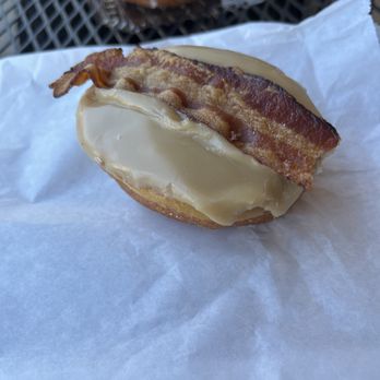 YOYO DONUTS - Updated November 2024 - 303 Photos & 309 Reviews - 5757 ...