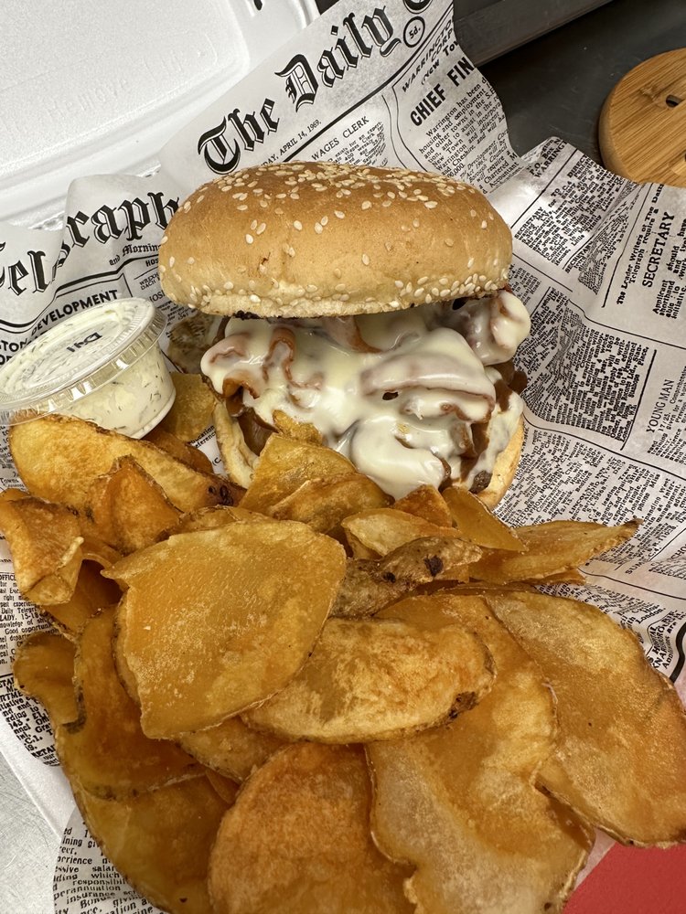 TAMMY’S CORNER GRILL - Updated March 2025 - 2708 E Broadway, Alton, Illinois - Salad ...