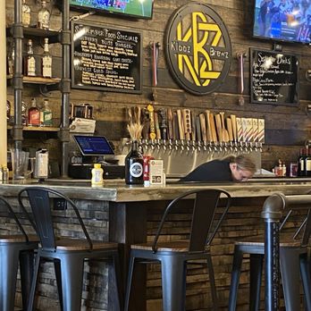KLOOZ BREWZ - Updated November 2025 - 162 Photos & 125 Reviews - 125 N ...