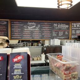 51ST DELI - Updated January 2025 - 284 Photos & 290 Reviews - 1314 51st ...