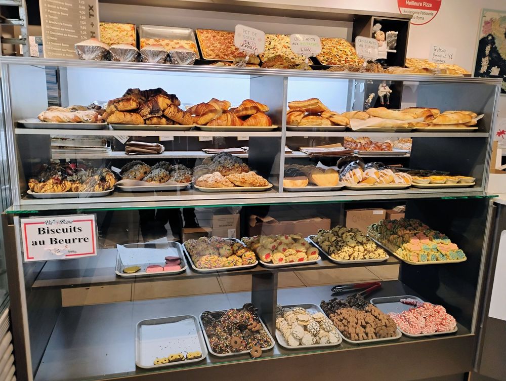 VIA ROMA - Updated June 2025 - 18 Photos - 11705 Montee Sainte-Marianne ...