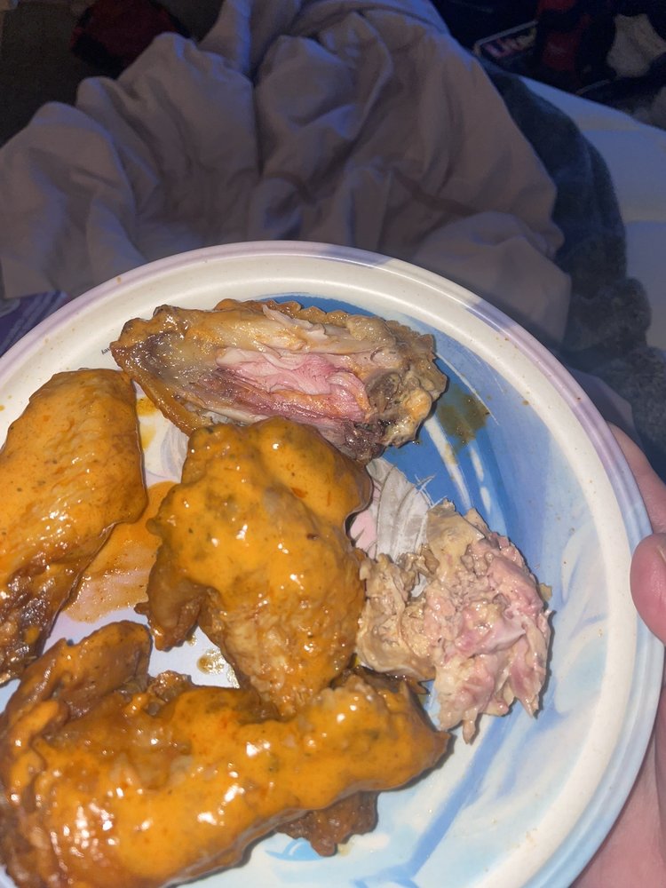 WING BARN - Updated July 2025 - 27 Reviews - 7097 N Expy 77, Olmito ...