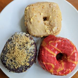 ASTRO DOUGHNUTS & FRIED CHICKEN - 1687 Photos & 1280 Reviews - 1308 G ...