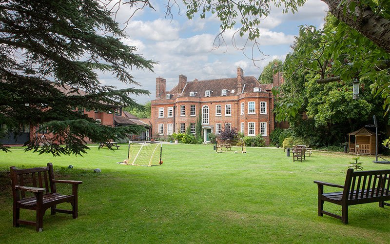 PRIORY HOSPITAL HAYES GROVE - Prestons Road, Bromley, Kent, United ...