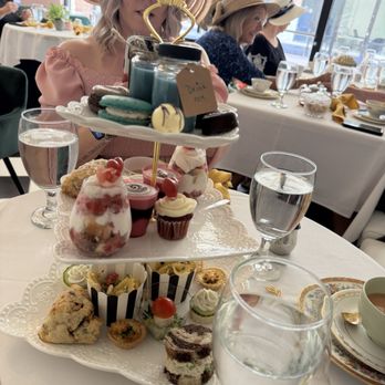 PATTEA LOU’S TEA ROOM - Updated April 2025 - 96 Photos & 28 Reviews ...