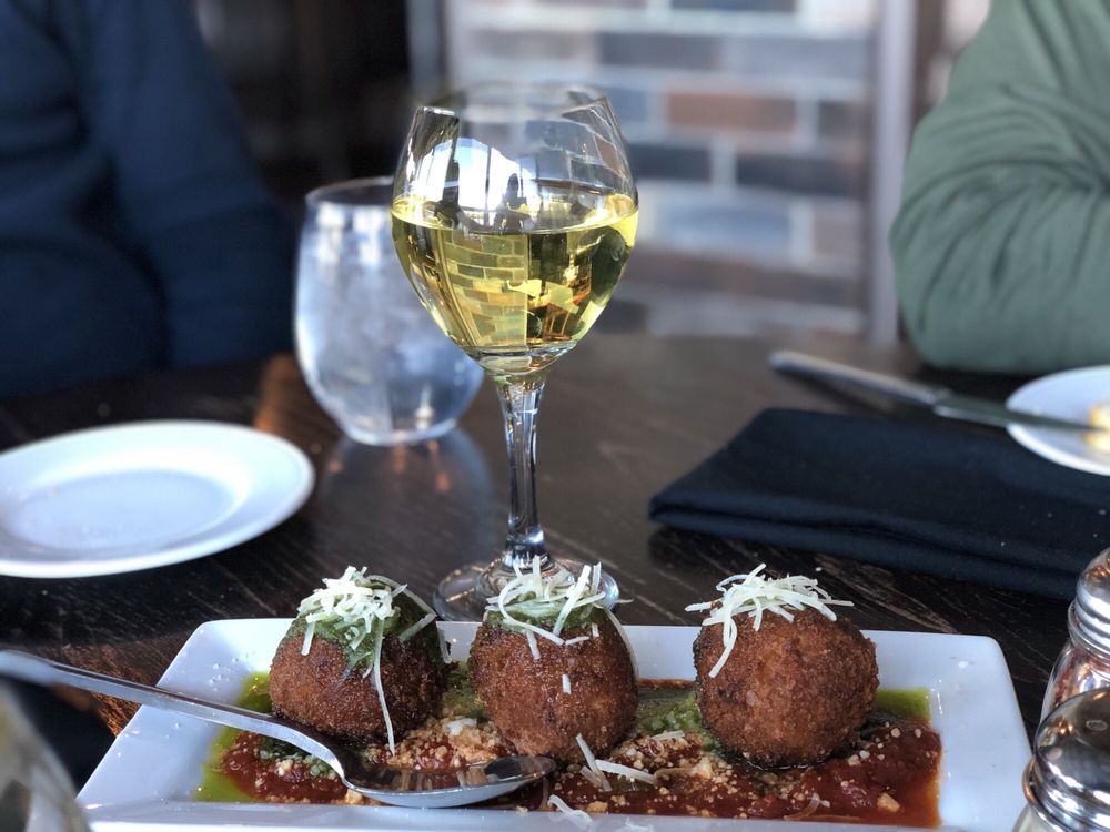 TONY D’S - 370 Photos & 377 Reviews - 1290 University Ave, Rochester ...