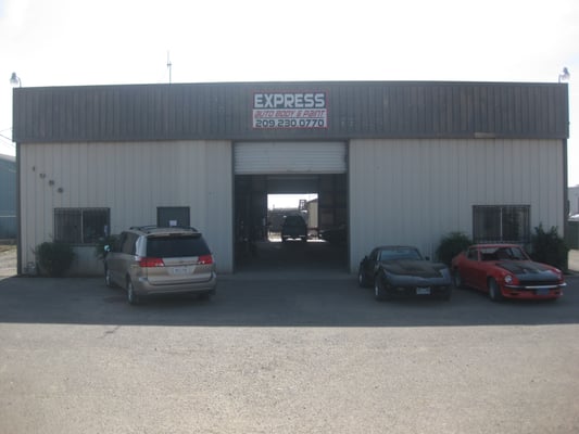 EXPRESS AUTO BODY & PAINT - Updated October 2025 - 1088 E Childs Ave ...