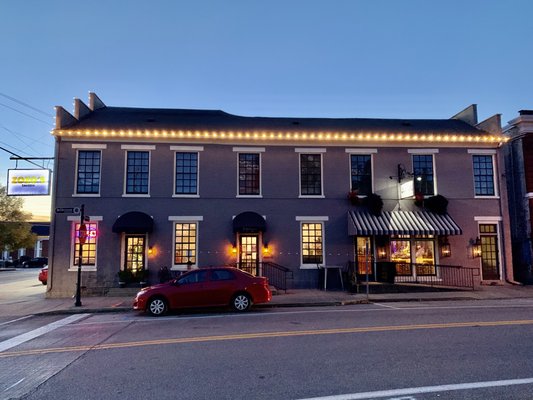 ZOZO’S - Updated September 2024 - 85 Photos & 92 Reviews - 5991 N ...