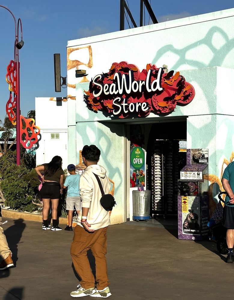 THE SEAWORLD STORE - Updated December 2025 - 500 Sea World Dr, San ...