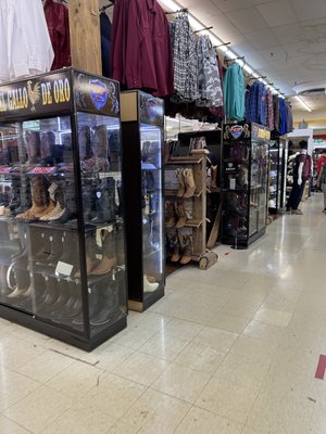 ELGIN SHOPPING MALL - Updated December 2025 - 308 S McLean Blvd, Elgin ...