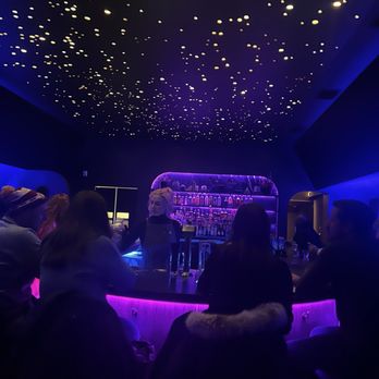 STARGAZER - Updated February 2025 - 34 Photos - 1304 NE 2nd St ...