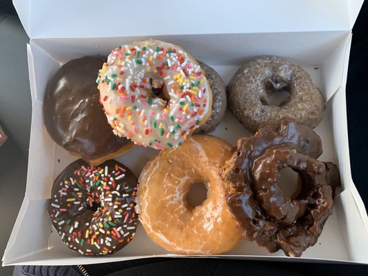 THE DONUT PALACE - Updated March 2025 - 15 Photos & 27 Reviews - 1235 N ...