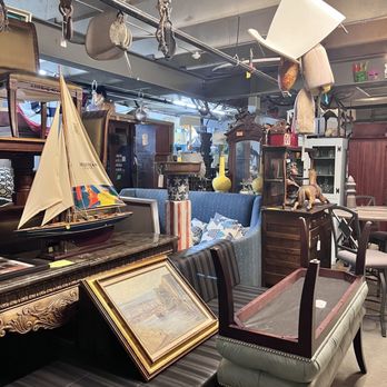 DEJA VU FURNITURE & MORE - Updated December 2025 - 48 Photos & 20 ...