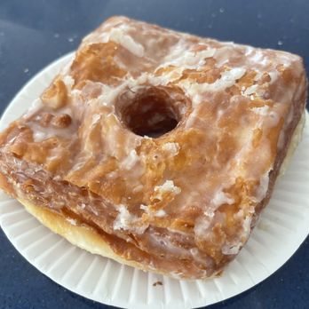 THE HOLLYWOOD DONUT FACTORY - Updated November 2024 - 152 Photos & 72 ...