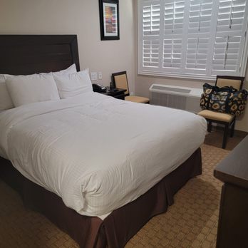 RAINCROSS HOTEL RIVERSIDE - Updated December 2025 - 23 Photos & 14 ...