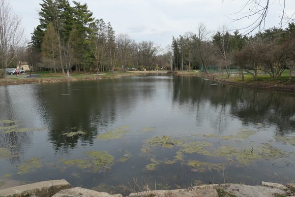 SPRING LAKE PARK - Updated August 2025 - 12 Photos - 49 Oxford Dr ...