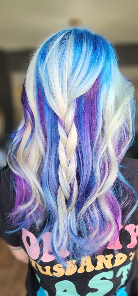 NOT SO BORING HAIR - Updated December 2025 - 26 Photos - 98 Parking Way St, Lake Jackson, Texas ...