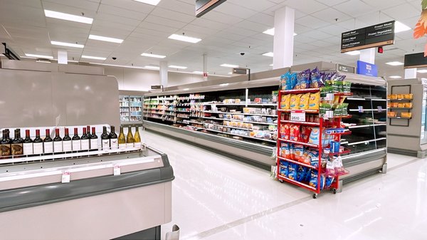 TARGET - Updated September 2025 - 306 Photos & 386 Reviews - 10576 ...