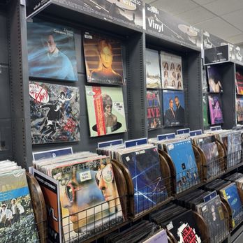 BOOK OFF - Updated November 2025 - 310 Photos & 25 Reviews - 2107 S ...