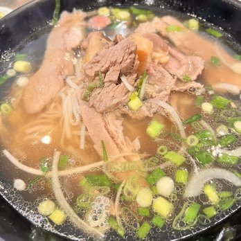 QUE LING RESTAURANT - 164 Photos & 96 Reviews - 248 Boulton Avenue ...