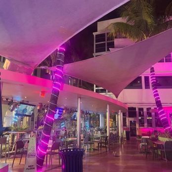 CLEVELANDER - Updated July 2025 - 1372 Photos & 1624 Reviews - 1020 ...