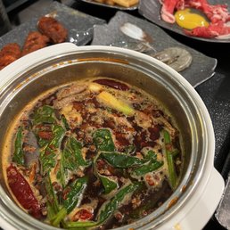 SUPREME POT - Updated January 2026 - 1419 Photos & 648 Reviews - 3 St ...