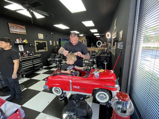 THE BOSS BARBER SHOP - Updated June 2026 - 10 Reviews - 3943 N Federal ...