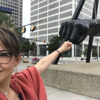 MONUMENT TO JOE LOUIS - Updated August 2024 - 48 Photos & 19 Reviews ...