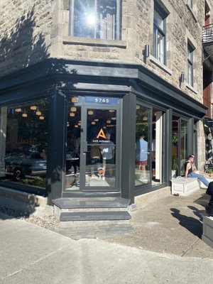 CAFE ALPHABET - Updated August 2024 - 12 Photos - 5765 Rue Clark ...