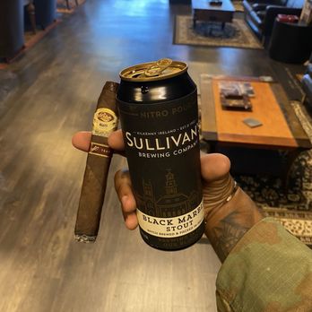 KING’S LEAF CIGAR LOUNGE - WEST ASHLEY - Updated May 2026 - 13 Photos ...