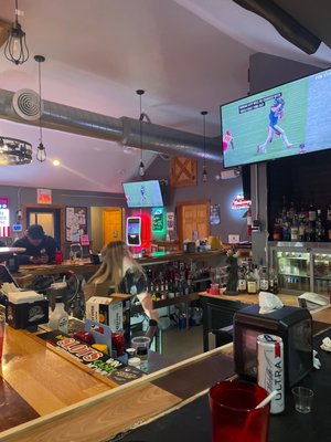 MOOSE KNUCKLE BAR & GRILL CRESTON - Updated October 2025 - 11 Reviews ...