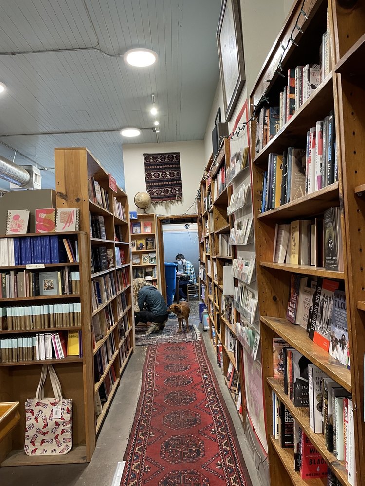 BROWSER BOOKS - Updated October 2025 - 59 Photos & 141 Reviews - 2195 ...