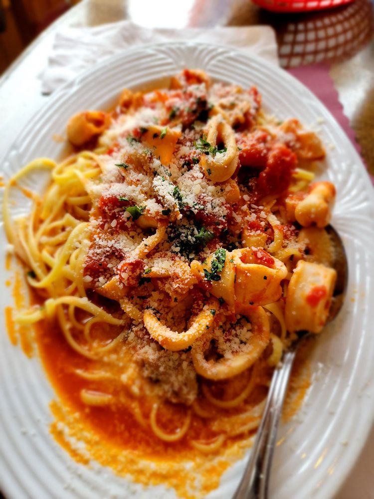 MIDDLE VILLAGE PASTA & GRILL - Updated April 2026 - 67 Photos & 60 ...