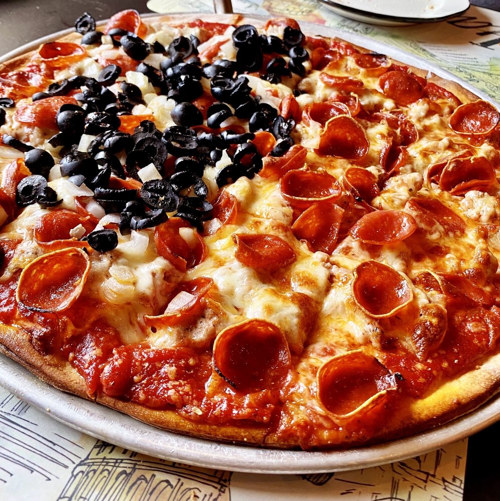 FILIPPO’S ITALIAN RESTAURANT - 42 Photos & 113 Reviews - 6915 W Lincoln ...