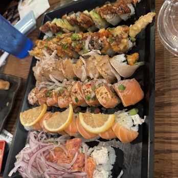 SAKE 2 ME SUSHI - Updated February 2025 - 8041 Photos & 4358 Reviews ...