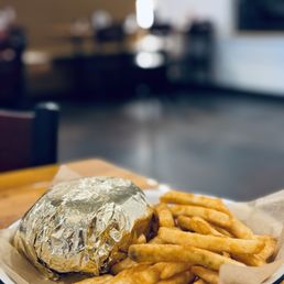 DISTRICT BURGER - Updated July 2024 - 95 Photos & 89 Reviews - 219 S ...