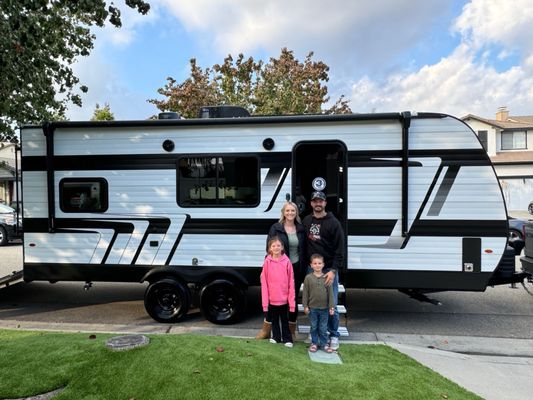 MIKE THOMPSON’S RV SUPER STORE - Updated October 2025 - 215 Photos ...