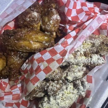 THE POTLUCK - Updated June 2025 - 99 Photos & 166 Reviews - 5700 ...