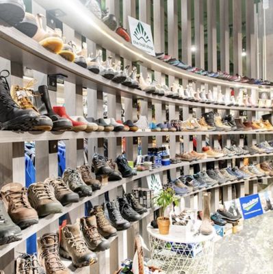 THE TRAIL SHOP - Updated December 2025 - 13 Photos & 17 Reviews - 6112 ...