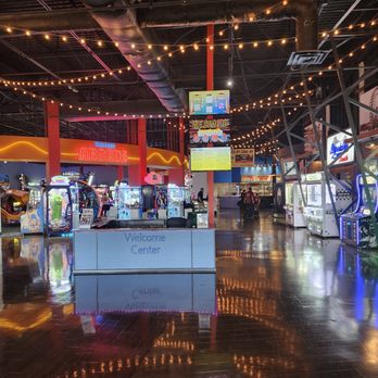 BOARDWALK BOWL ENTERTAINMENT CENTER - Updated April 2026 - 162 Photos ...