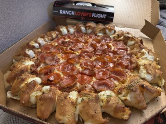 PIZZA HUT - Updated December 2025 - 85 Photos & 132 Reviews - 4750 La ...