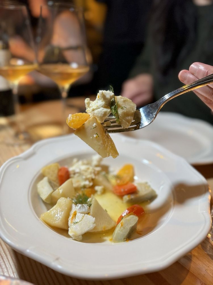 DALIDA - Updated July 2024 - 784 Photos & 285 Reviews - 101 Montgomery ...