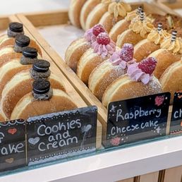 DEAR DONUTS - Updated December 2025 - 411 Photos & 156 Reviews - 570 S ...