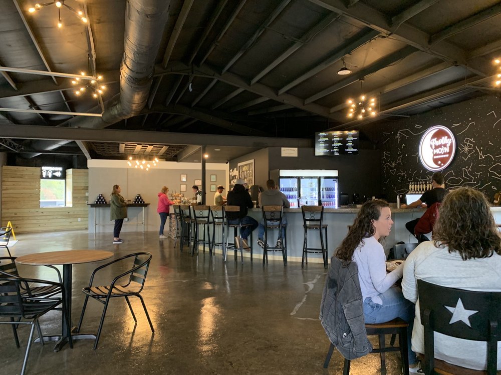 FROTHY MOON BREWHOUSE - Updated March 2025 - 37 Photos & 47 Reviews ...